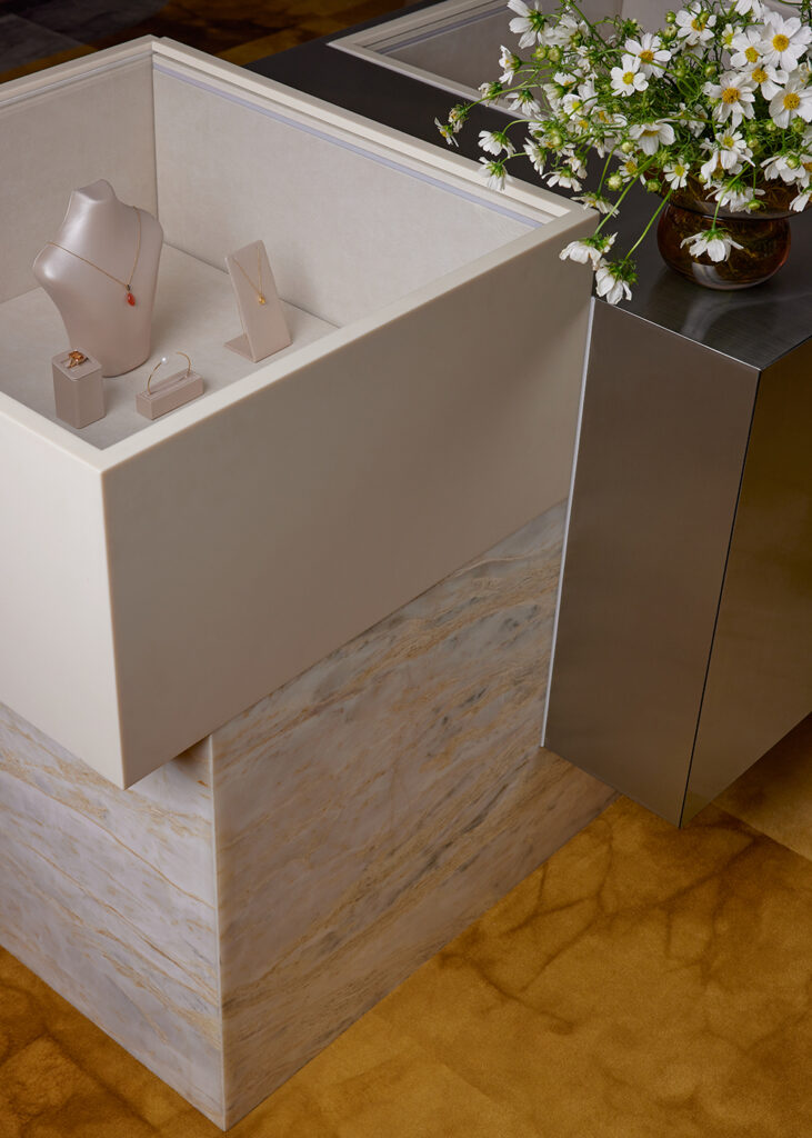 Jan Logan Brisbane • Tom Mark Henry