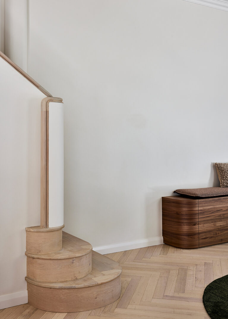 Renny Street • Tom Mark Henry